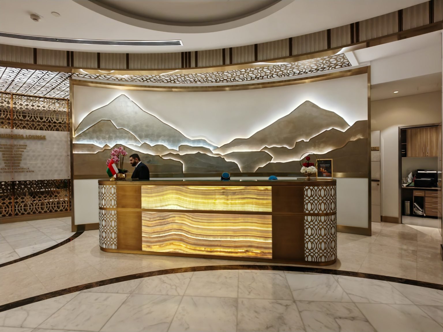 Total VIP: Oman Air First Class Lounge Muscat - Wander Up Front