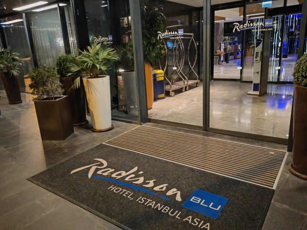 Review: Radisson Blu Istanbul Asia, True 5* Hospitality - Wander Up Front