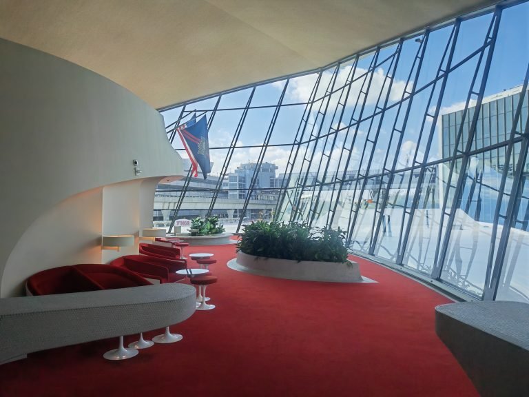 TWA Hotel JFK: Relive The Golden Age Of Aviation - Wander Up Front
