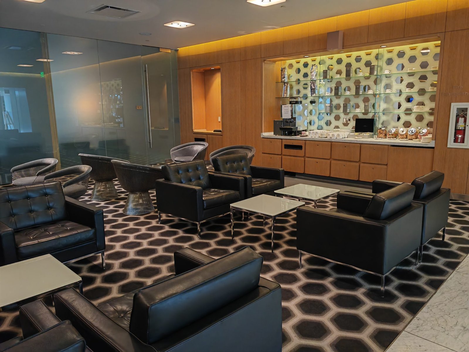 Spotlight: Qantas First Class Lounge At LAX - Wander Up Front