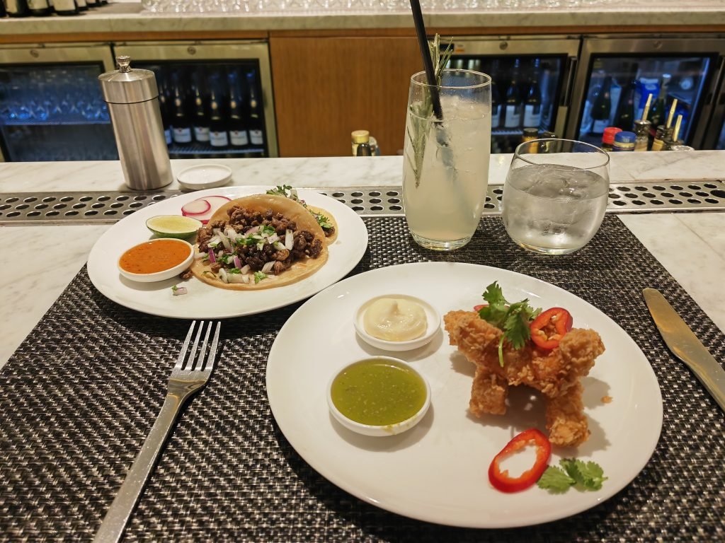 Spotlight: Qantas First Class Lounge At LAX - Wander Up Front