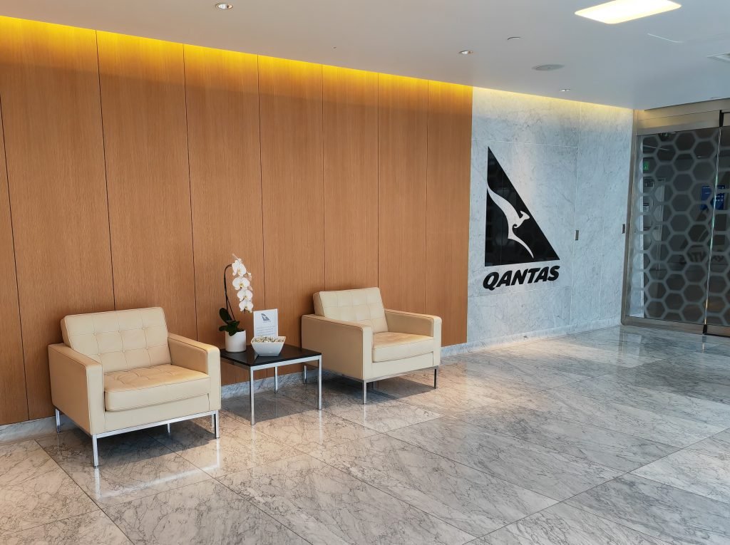 Spotlight: Qantas First Class Lounge At LAX - Wander Up Front