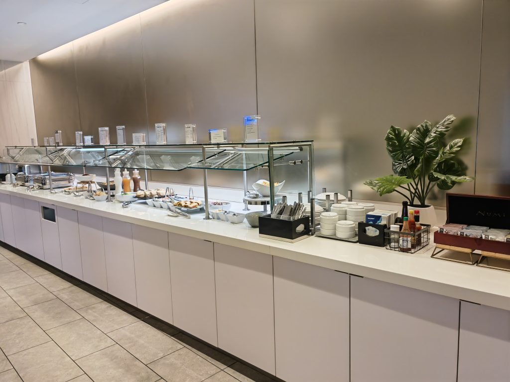United Club Lounge New Orleans - Wander Up Front