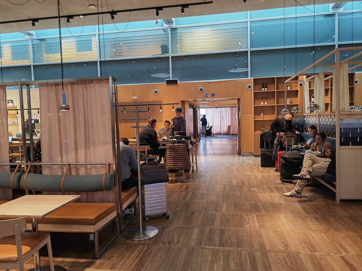 New Beginnings: SAS Lounge Copenhagen (CPH) Review - Wander Up Front