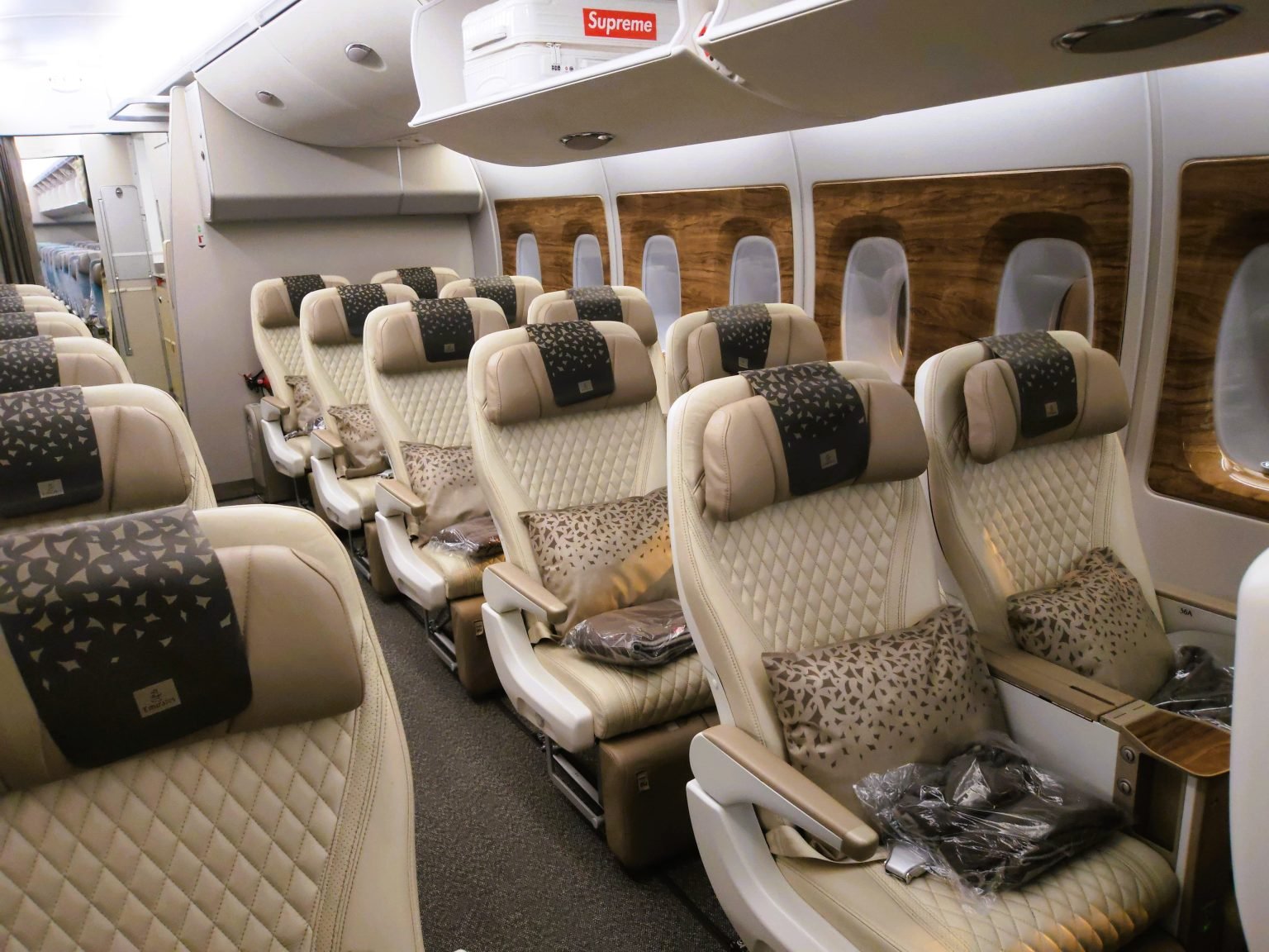 Stunned: Emirates Premium Economy Singapore To Dubai - Wander Up Front